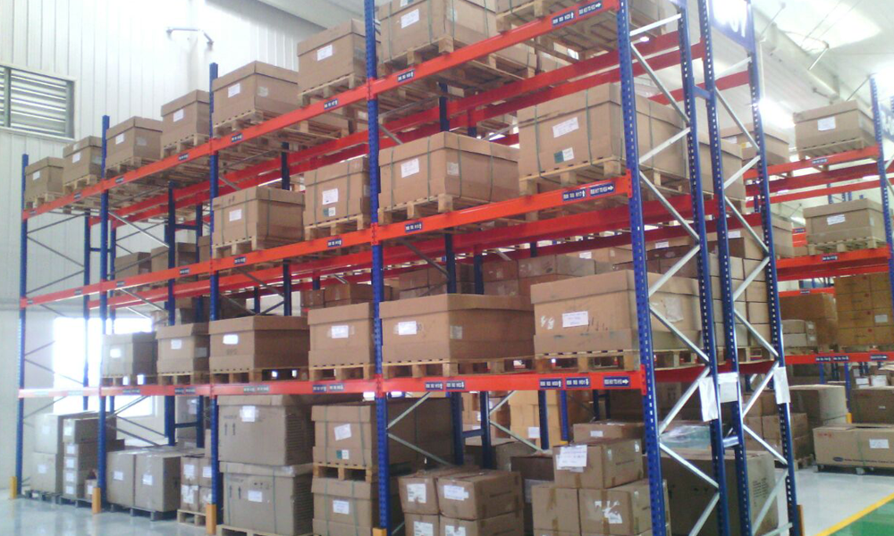 Heavy-Duty Adjustable Racks | Giraffe Storage Solutions