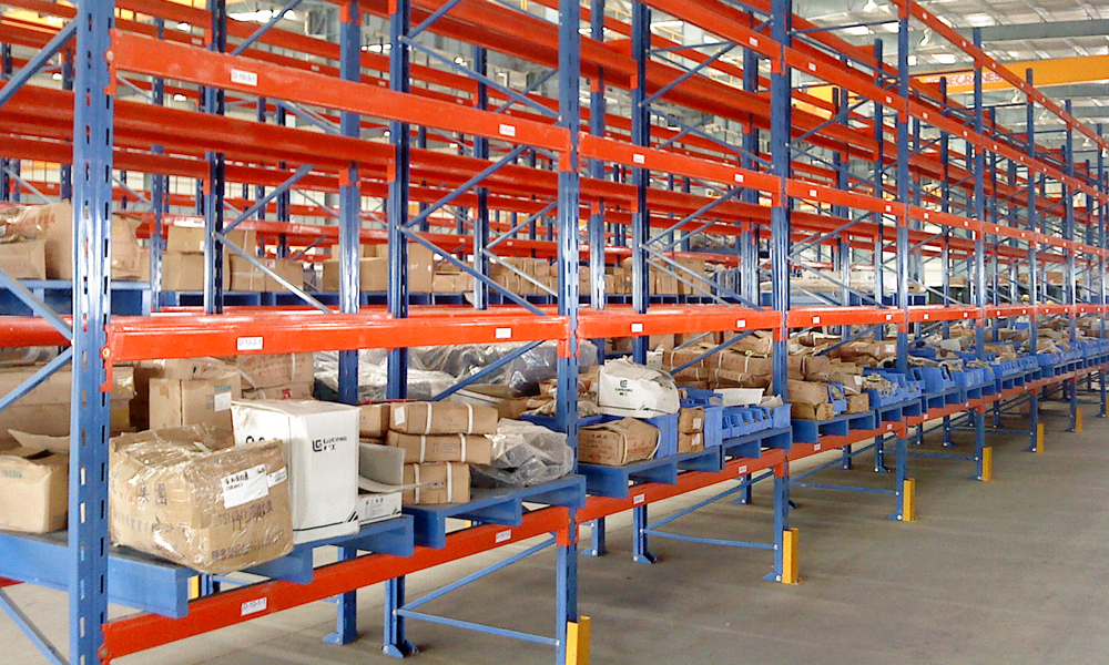 Heavy-Duty Adjustable Racks | Giraffe Storage Solutions