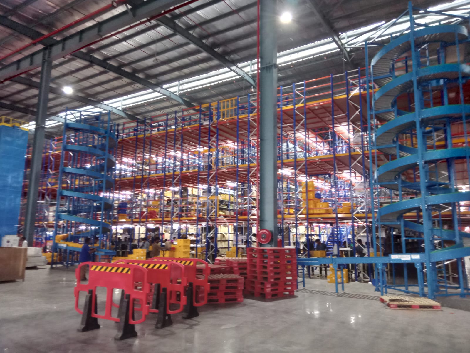 Efficient Multi-Tier Racks | Giraffe Storage Solutions