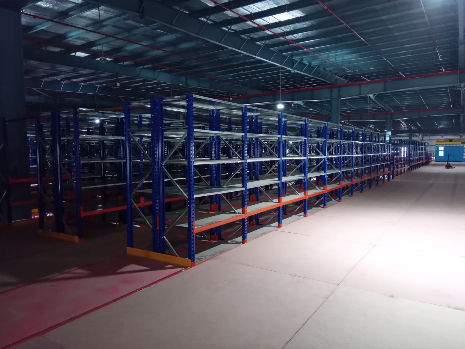 Efficient Multi-Tier Racks | Giraffe Storage Solutions