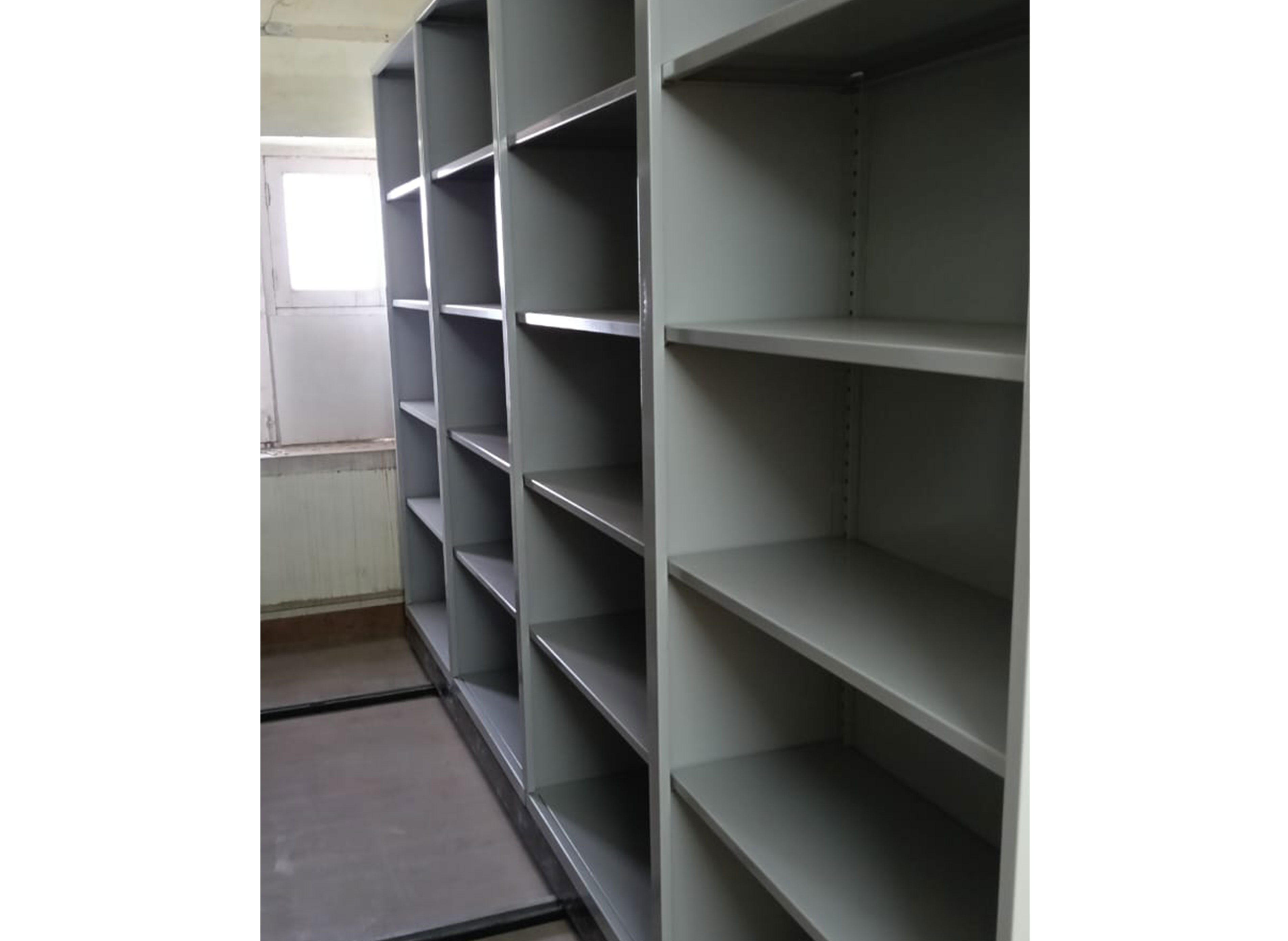 Space-Saving Compactors | Giraffe Storage Systems